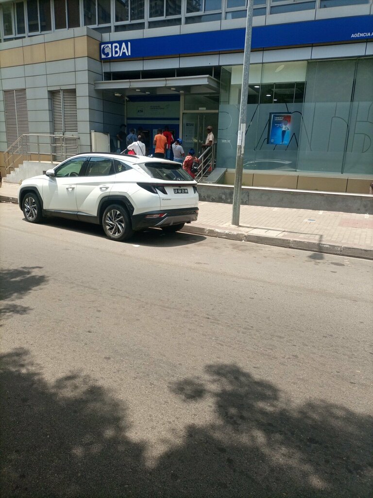 Banka Banco Angolano de Investimentos, Loanda, foto