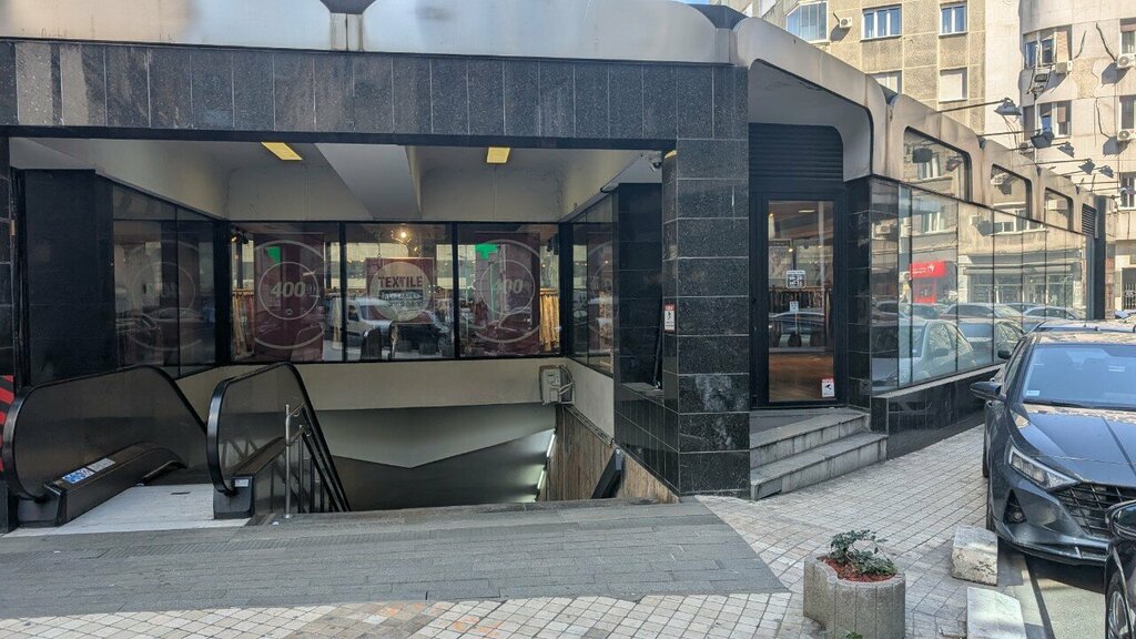 i̇kinci el eşya satışı Textile House, Belgrad, foto