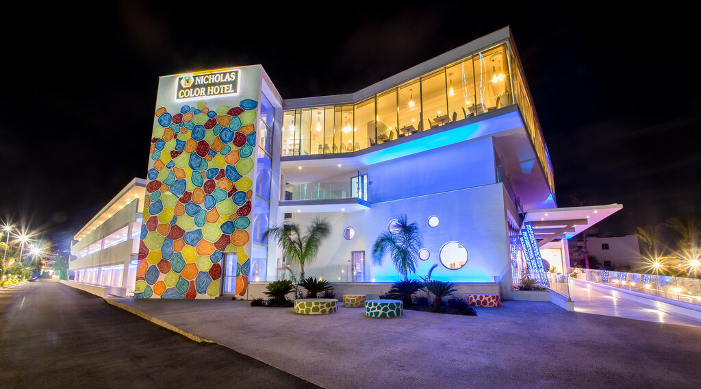 Otel Nicholas Color, Aya Napa, foto