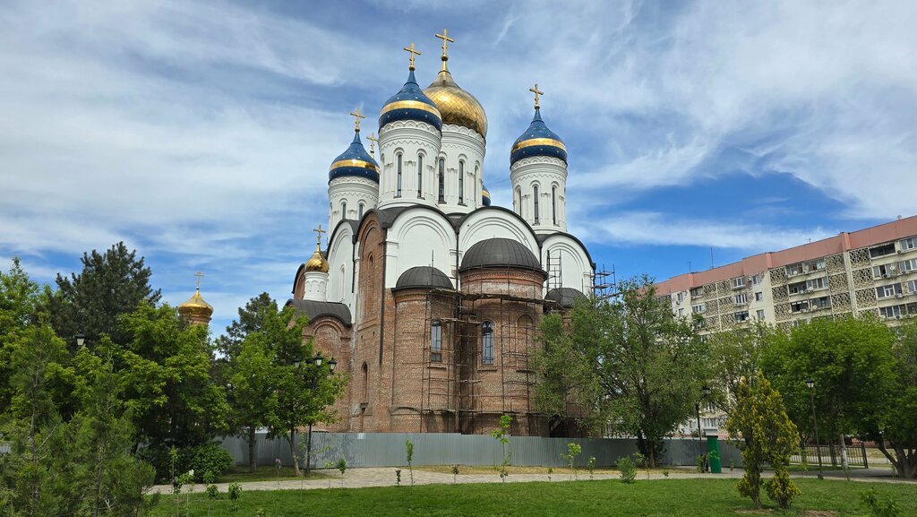 Ortodoks kiliseleri Собор Кирилла и Мефодия, Elista, foto