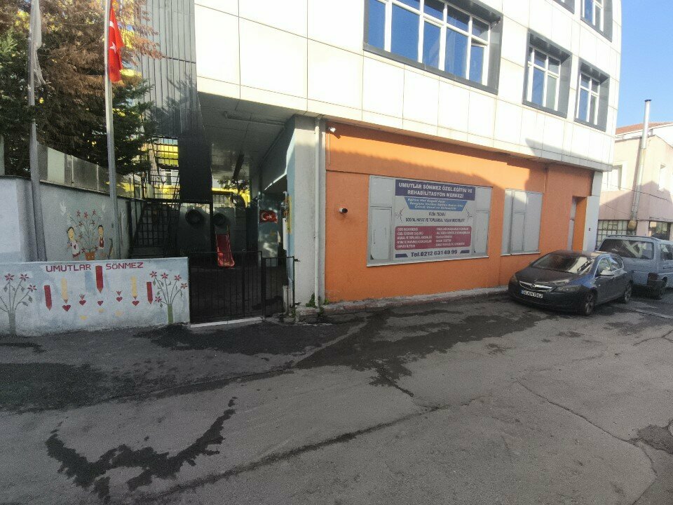Sosyal rehabilitasyon merkezi Umutlar Sönmez Özel Eğitim ve Rehabilitasyon Merkezi, İstanbul, foto