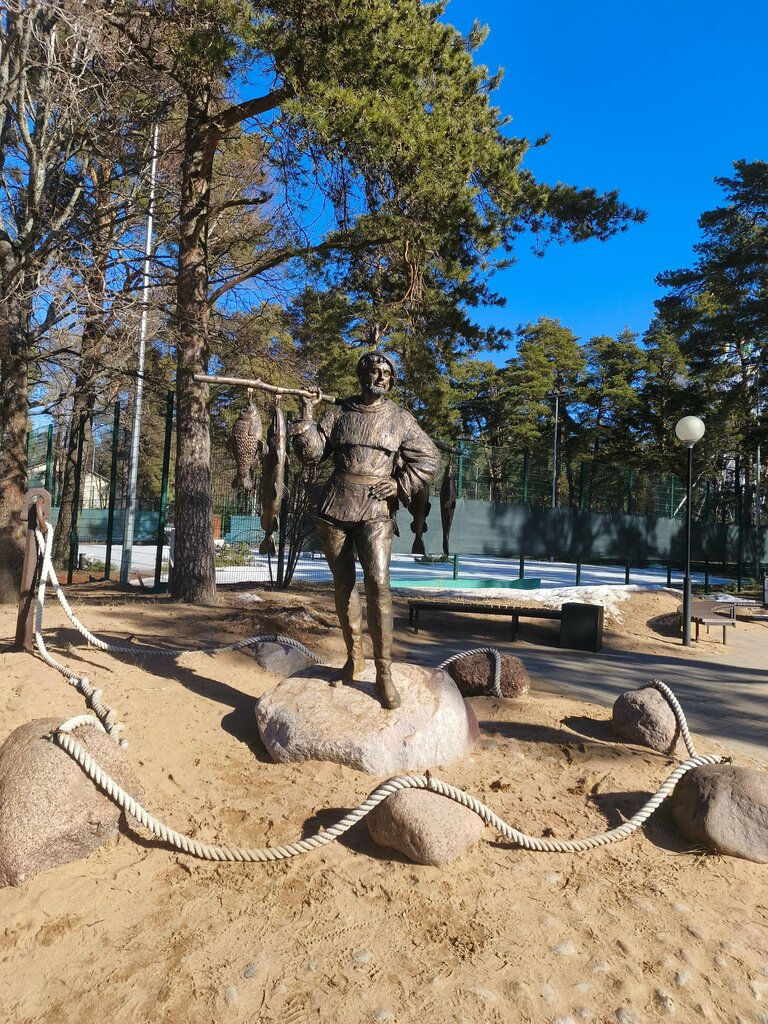 Park, sokak heykeli Ботинки неизвестного дачника, Zelenogorsk, foto