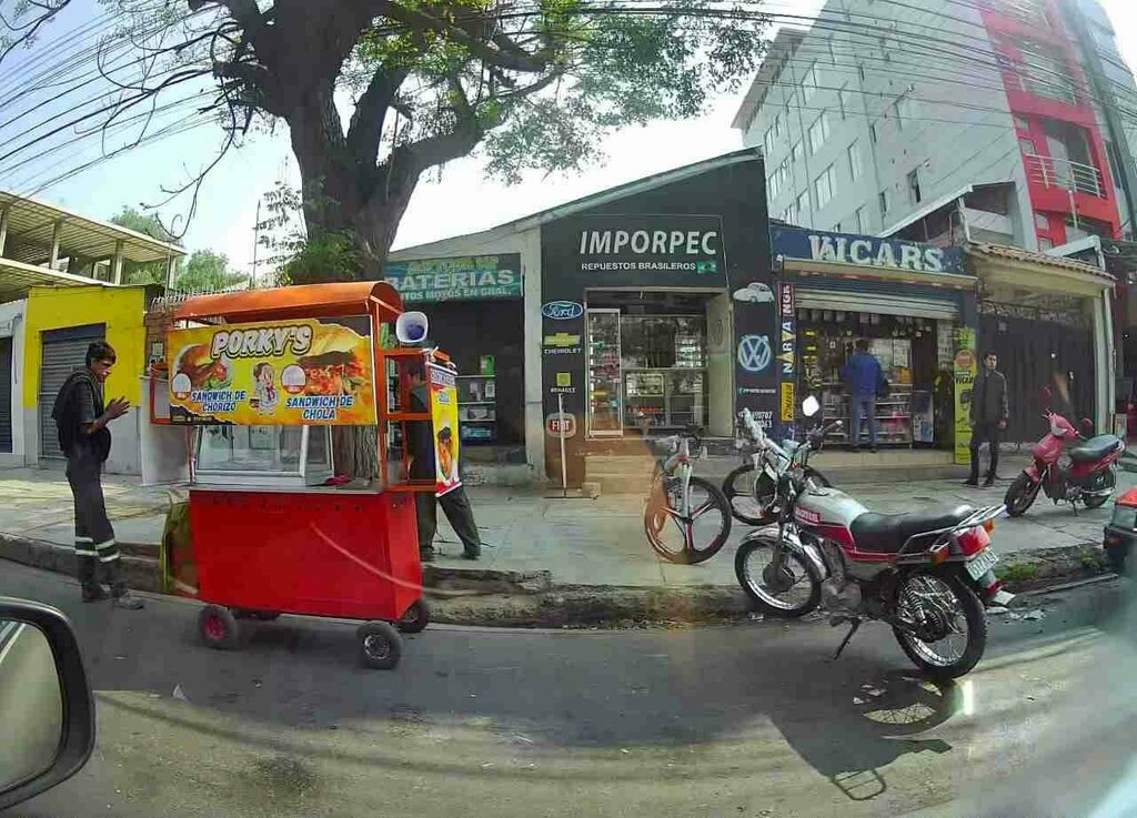 Motosiklet yedek parçaları Imporpec, Cochabamba, foto