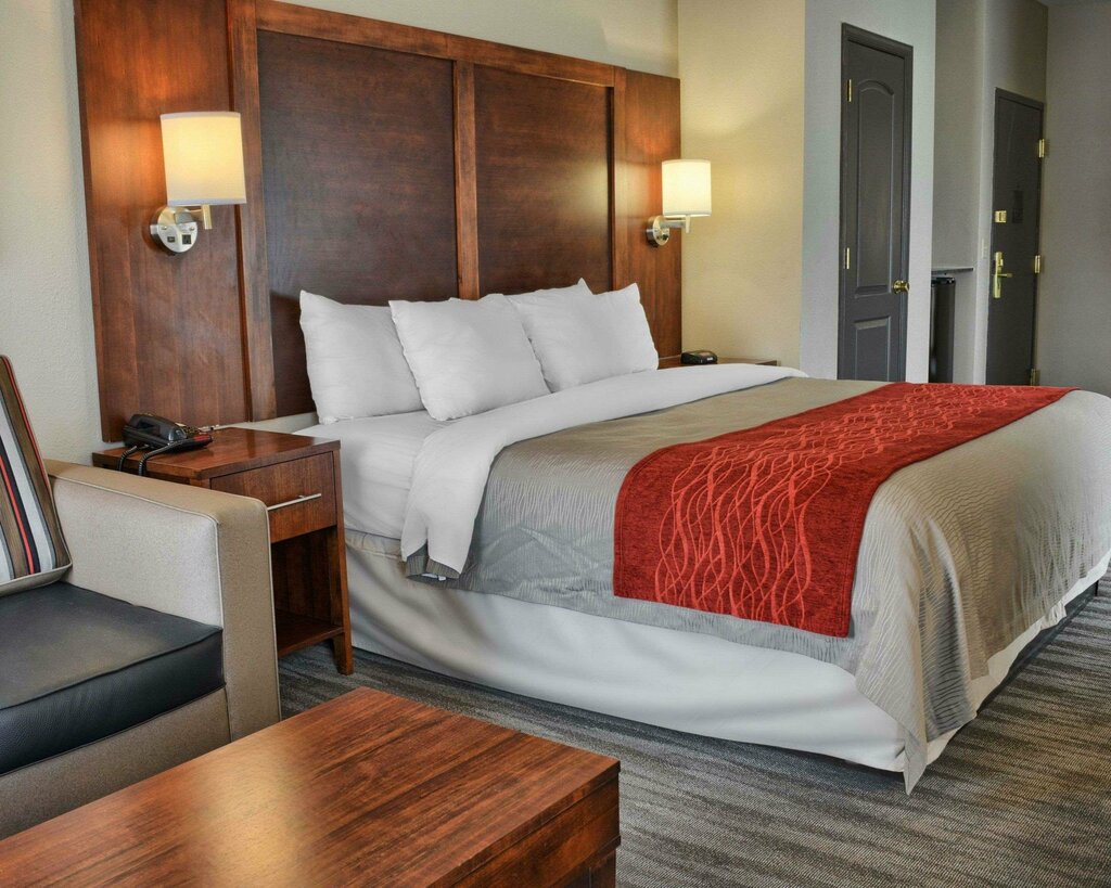 Otel Comfort Inn Ruther Glen near Kings Dominion, Virginia, foto
