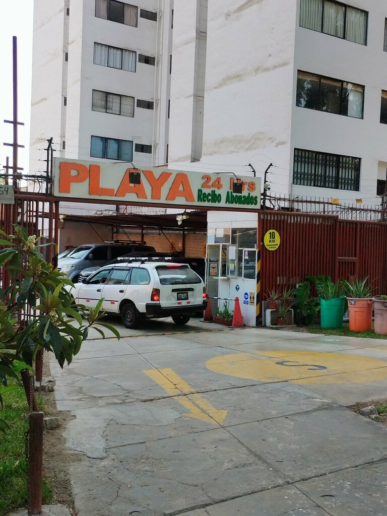 Otopark alanı Beach 24 hrs, Lima, foto
