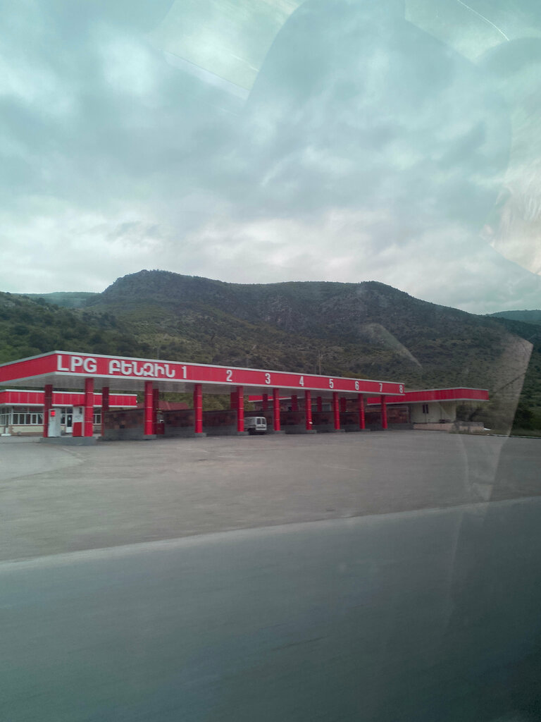 Benzin istasyonu Petrol Lpg, Tavuş, foto