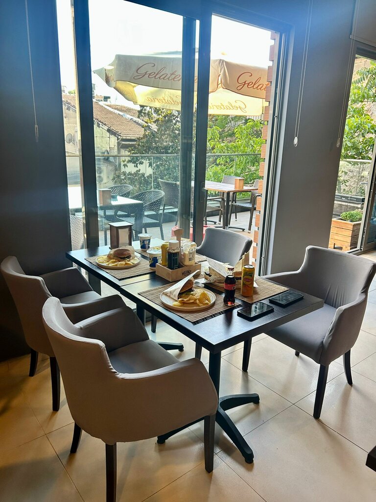 Kafe Naif Cafe - Taksim Elysium Residence, İstanbul, foto