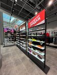 PUMA (Qabanbaı Batyr dańǵyly No:62), spor giyim ve ayakkabı  Astana'dan