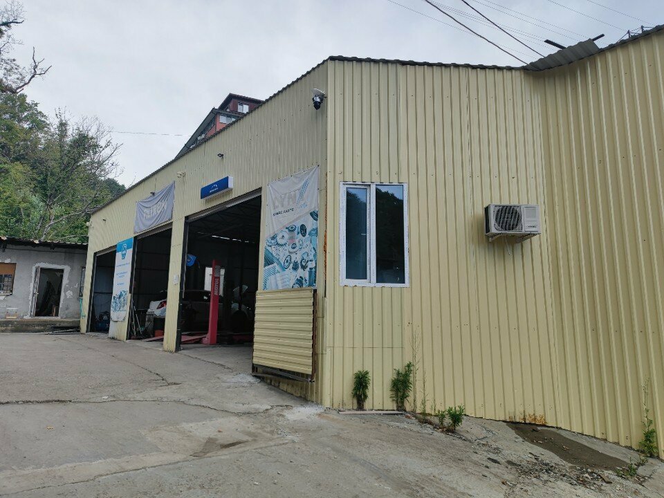 Otomobil servisi Станция технического обслуживания автомобилей, Soçi, foto