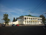 Cherkassky rechnoy vokzal (Припортова вулиця No:1), tren garları  Çerkassi'den