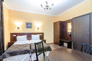 Villa Rovados (Primorskiy pereulok No:16, selo Vityazevo), otel  Krasnodarski krayından