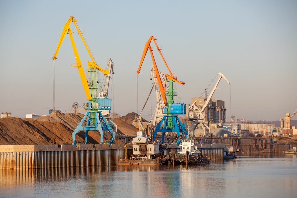 Deniz ve nehir iskeleleri Порт ЗЖБК Жилстрой-НН, Nijni Novgorod, foto