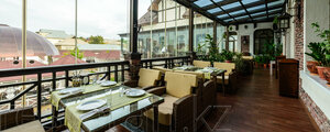 Grand Praga (Qaraýylbek Qazıev kóshesі No:80), bar  Çimkent'ten (Şımkent'ten)