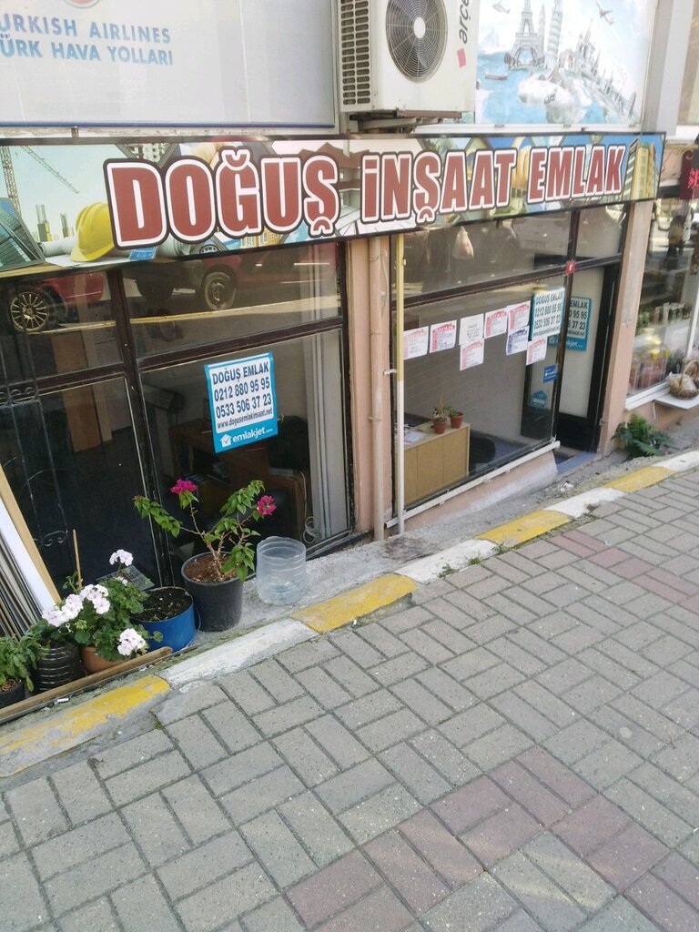 Emlak ofisi Doğuş İnşaat Emlak, İstanbul, foto