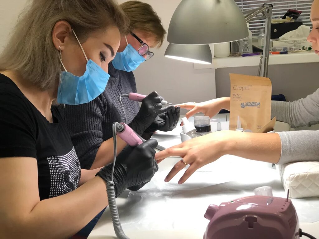 Manikür-pedikür NailExperts, Moskova, foto