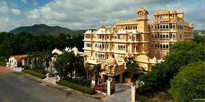 Chunda Palace (State of Rajasthan, City of Udaipur), otel  Udajpur'dan