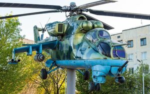 Вертолёт Ми-24 (Krasnodar Territory, Korenovsk, A-160, 129-y kilometr), teknoloji anıtı  Korenovsk'tan