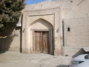 Hovli Poyon (Umar Xo'ja ko'chasi No:19, Bukhara), otel  Buhara'dan