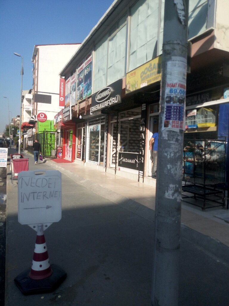 Berberler Akdamar Erkek Kuaförü, İstanbul, foto