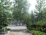 Школа № 2 (Likarniana vulytsia No:8), ortaokul  Zhdanovka'dan