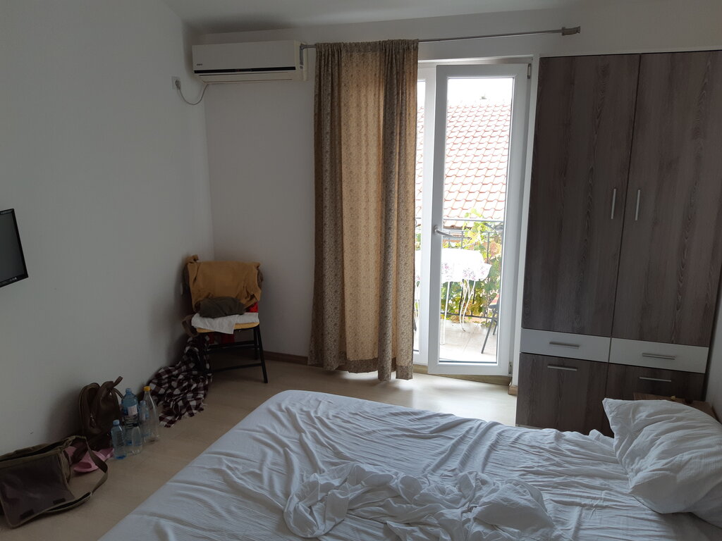 Otel Guest House Damjana, Dünya, foto