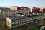 Obshcheobrazovatelnaya shkola № 380 (ulitsa Spirina No:2к3), ortaokul  Krasnoye Selo'dan