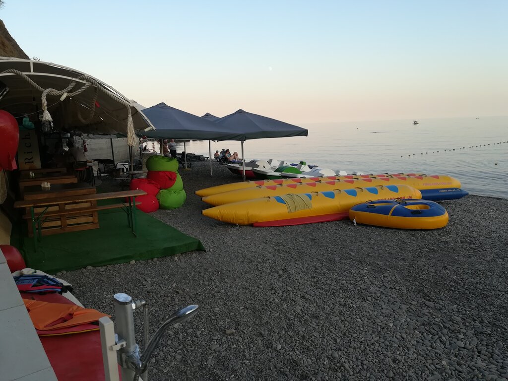 Kiralama noktası Пункт проката катамаранов, Kırım Cumhuriyeti, foto