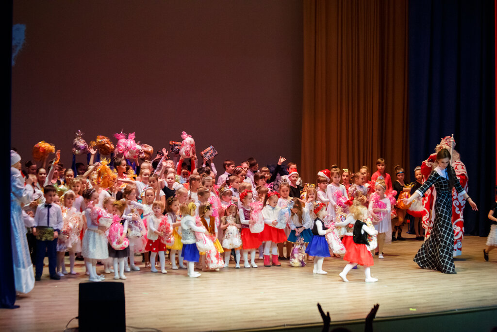 Dans okulları Легенда, Podolsk, foto