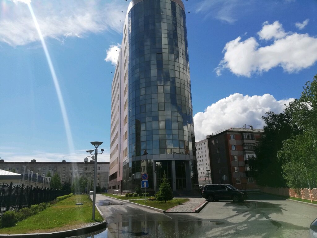 Yönetim ofisi Управление капитального строительства Сургутнефтегаз, Surgut, foto