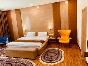 Uzbekistan (Al-Xorazmiy koʻchasi No:90/4, Al-Khorazmiy Mahallah, Urgench), otel  Ürgenç'ten