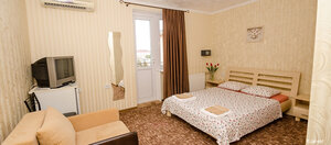 Kovcheg (Морская улица No:40, село Поповка), otel  Kırım Cumhuriyeti'nden