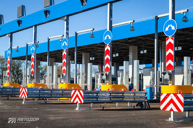 Otoban gişeleri The toll gate, Novgorodskaya oblastı, foto