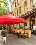 Iberia International (Shota Rustavelis gamziri No:40), restoran  Tiflis'ten