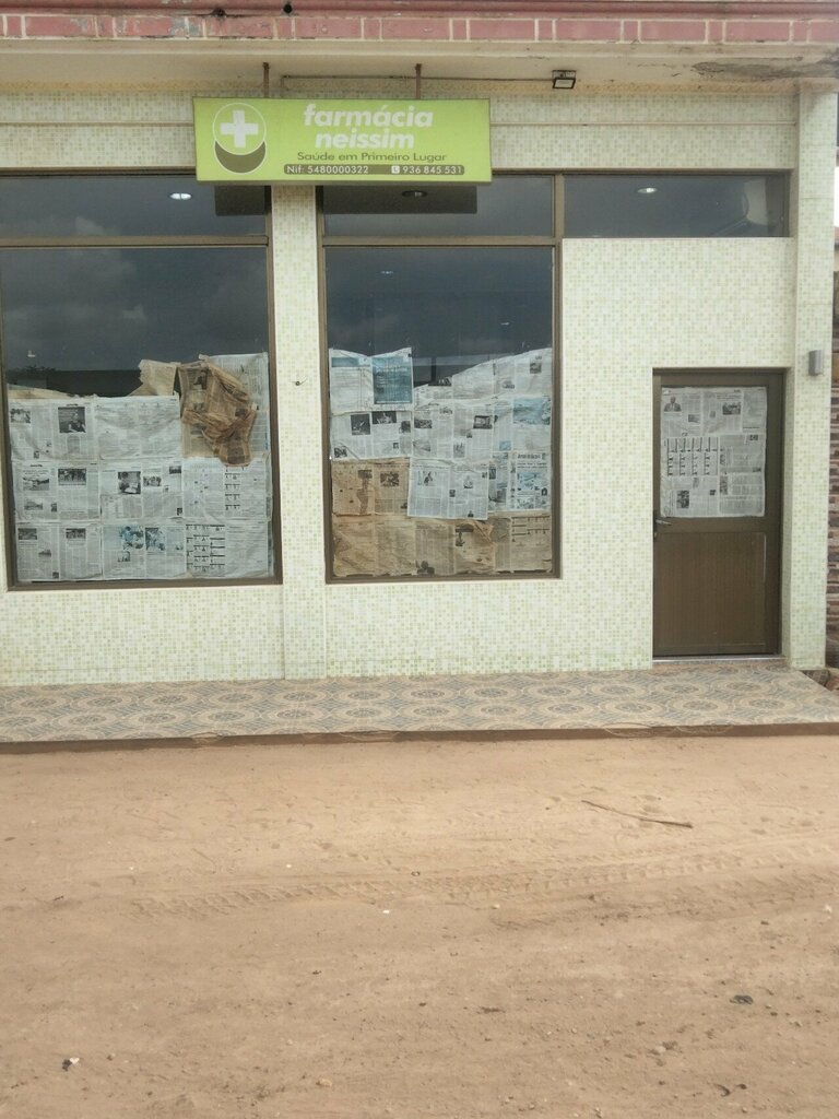 Eczaneler Farmácia Neissim, Loanda, foto