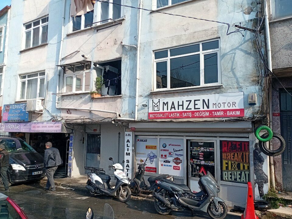 Motosiklet tamiri Mahzen Motor, İstanbul, foto
