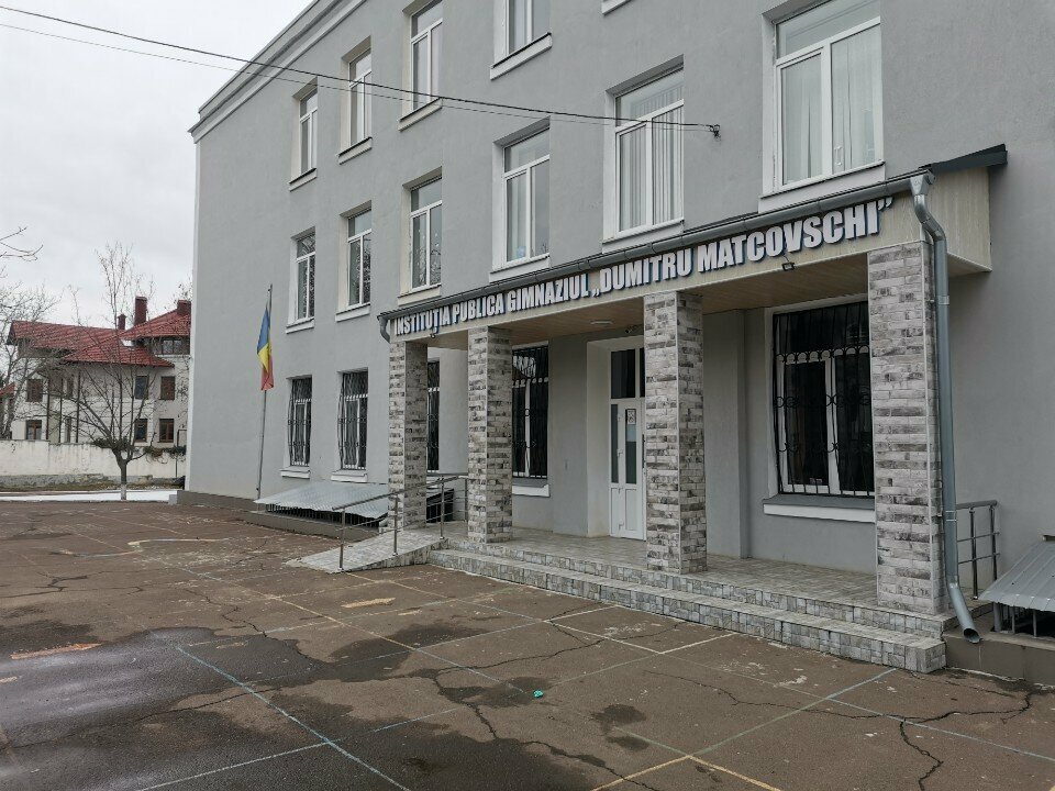 i̇şletme okulu Gimnaziul Dumitru Matcovschi, Kişinev, foto