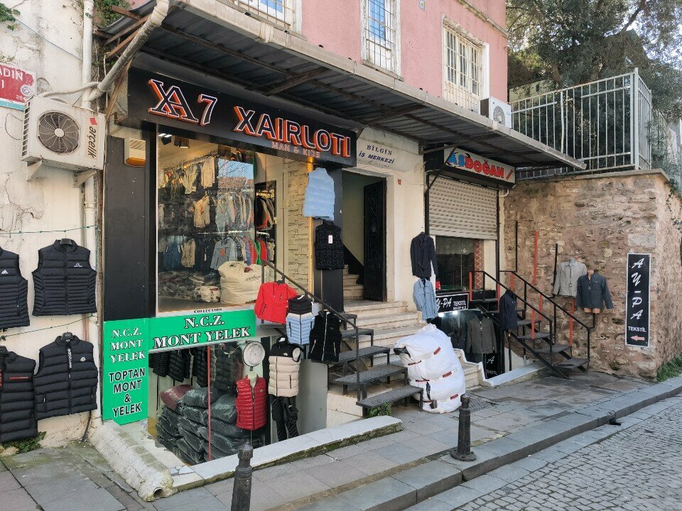 Giyim mağazası Xa7 Xairloti, İstanbul, foto