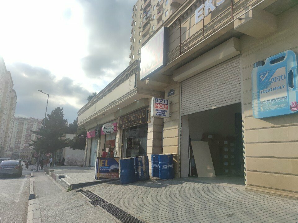 Express yağ değişim noktası Yağdəyişmə 052, Bakü, foto