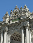 Dolmabahçe Cami (İstanbul, T1), cami  İstanbul'dan