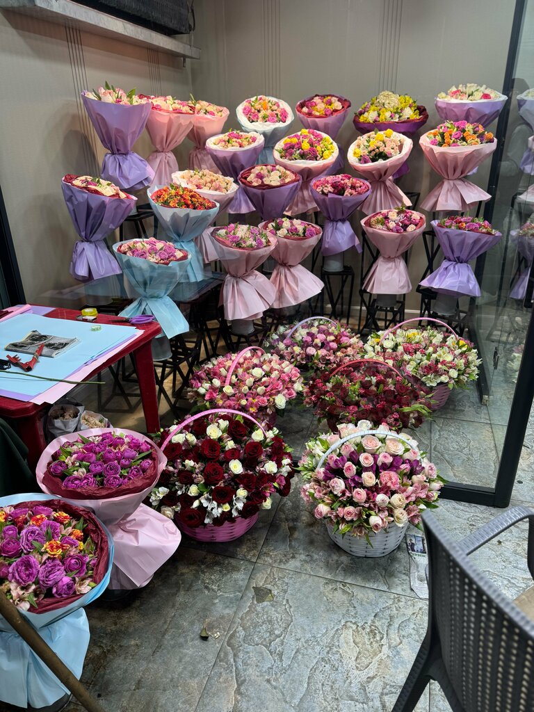 Çiçekçiler Ella fiori, Taşkent, foto