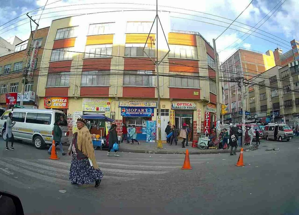 Motosiklet yedek parçaları Mopart, El Alto, foto