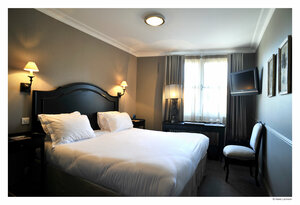 Hotel de la Treille (Hauts-de-France, Nord, Lille, Place Louise de Bettignies), otel  Lille'den