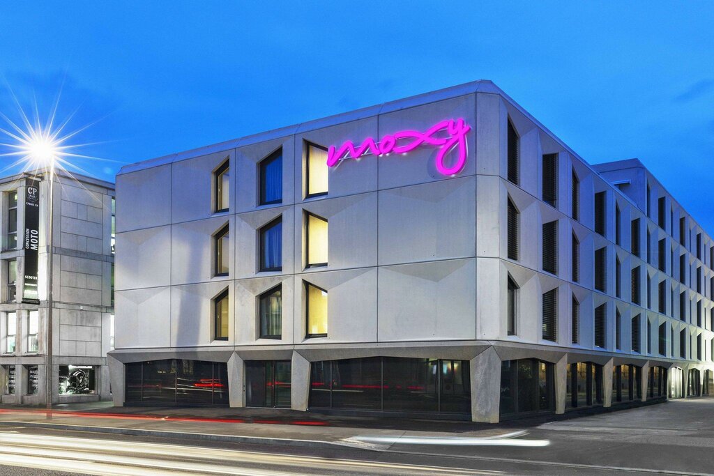 Otel Moxy Lausanne City, Lozan, foto