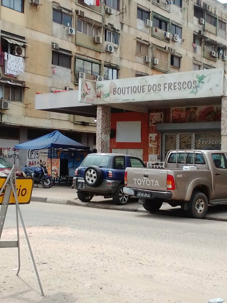 Kanatlı hayvan ürünleri ve yumurta Boutique e Frescos, Loanda, foto