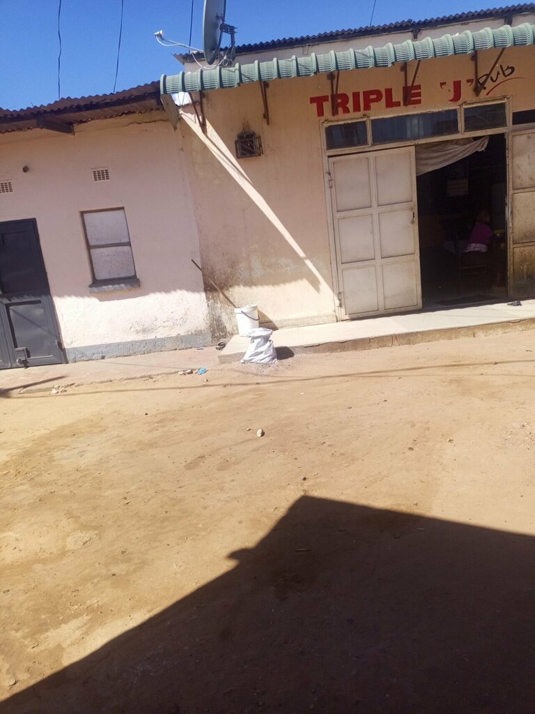 Spor ve jimnastik salonları Mtendere east, Lusaka, foto