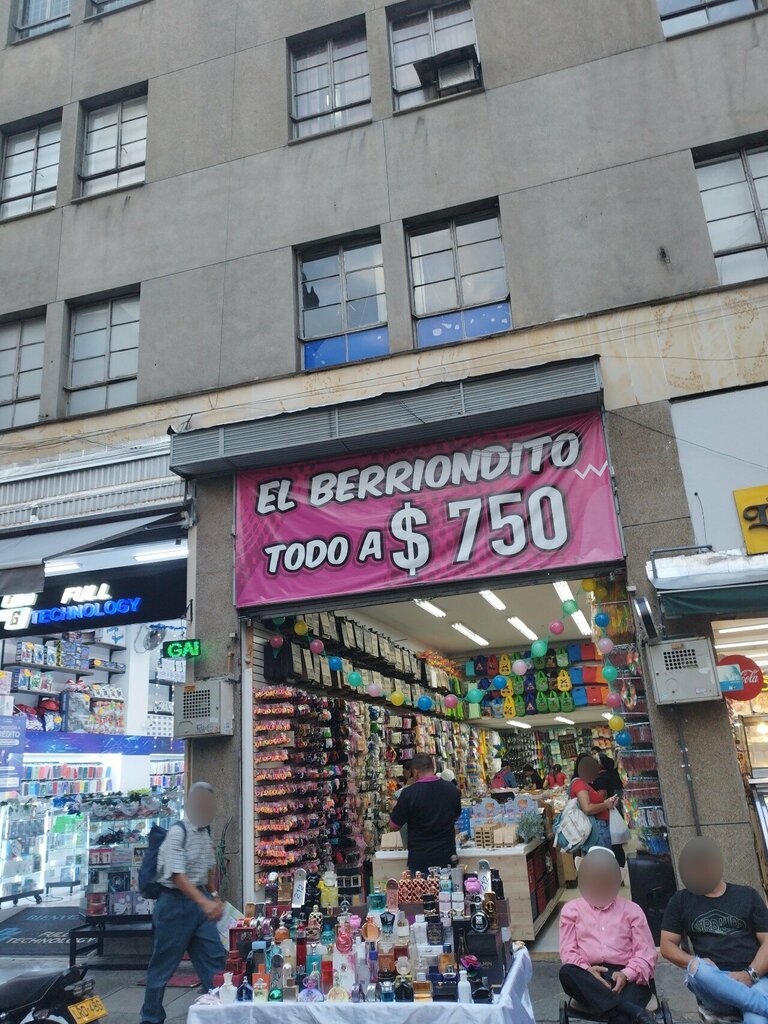 Ev temizlik ürünleri El Berriondito Everything at $750, Medellin, foto