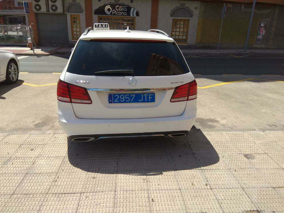 Taksi Taxi Andoni 24 Horas EN Miranda De Ebro, Kastilya ve Leon, foto