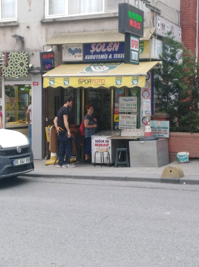 Market Şölen Kuruyemiş, İstanbul, foto