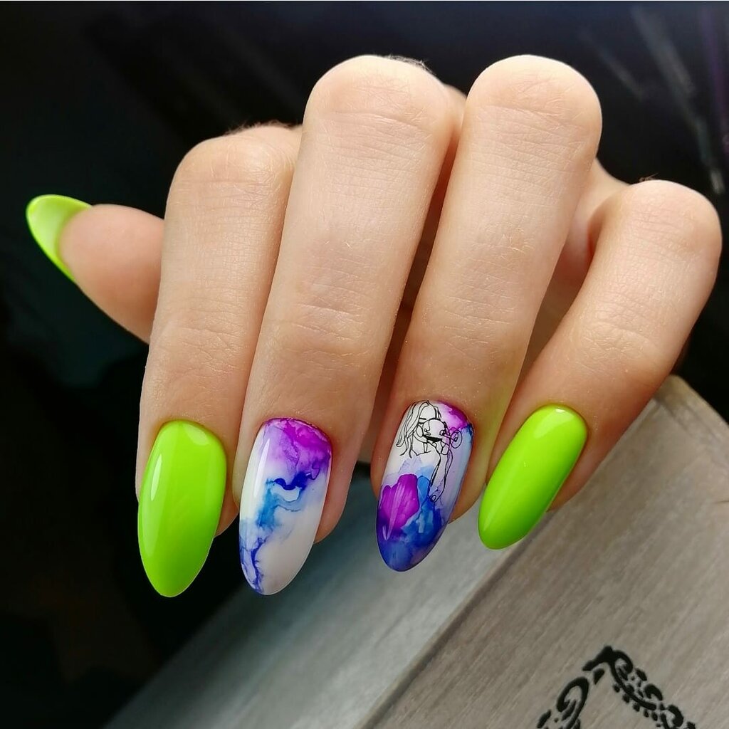 Kaş ve kirpik salonu FoxNails, Moskova, foto