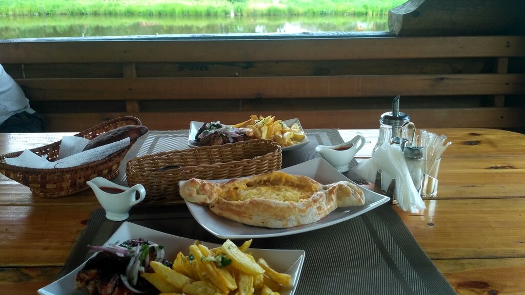 Kafe У Пруда, Pskovskaya oblastı, foto